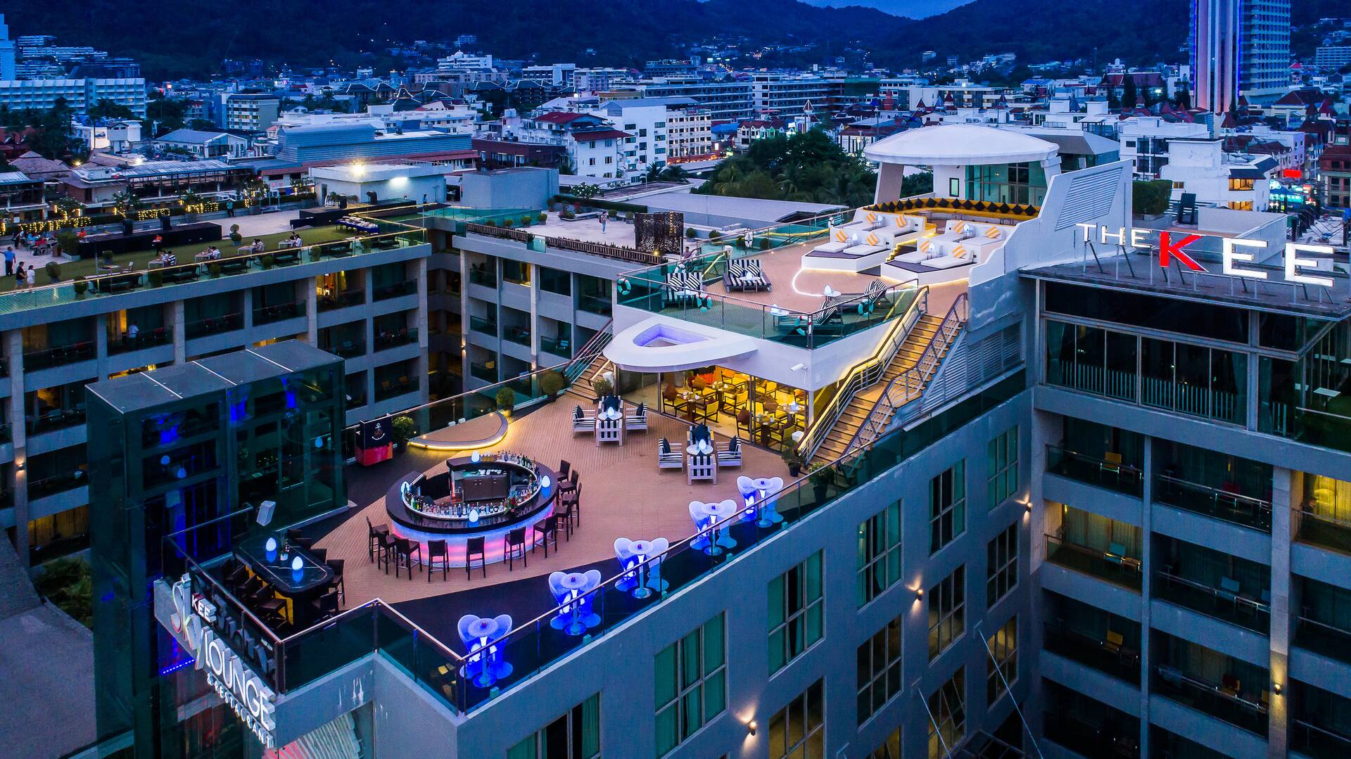 Hotelli The Kee Resort & Spa - Phuket, Patong Beach - Thaimaa ...