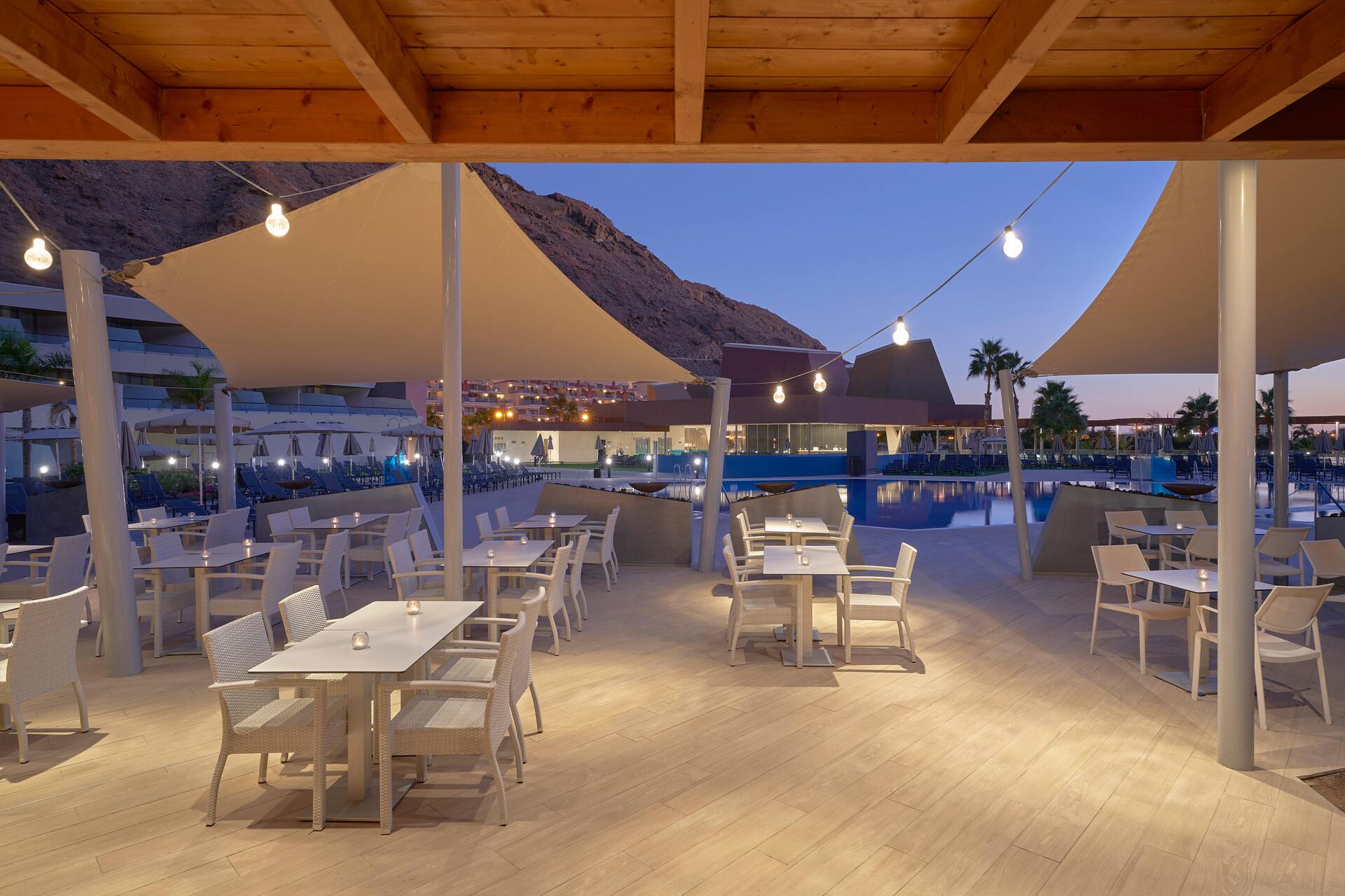 Hotelli Radisson Blu Resort & Spa Gran Canaria Mogan - Puerto de Mogan ...